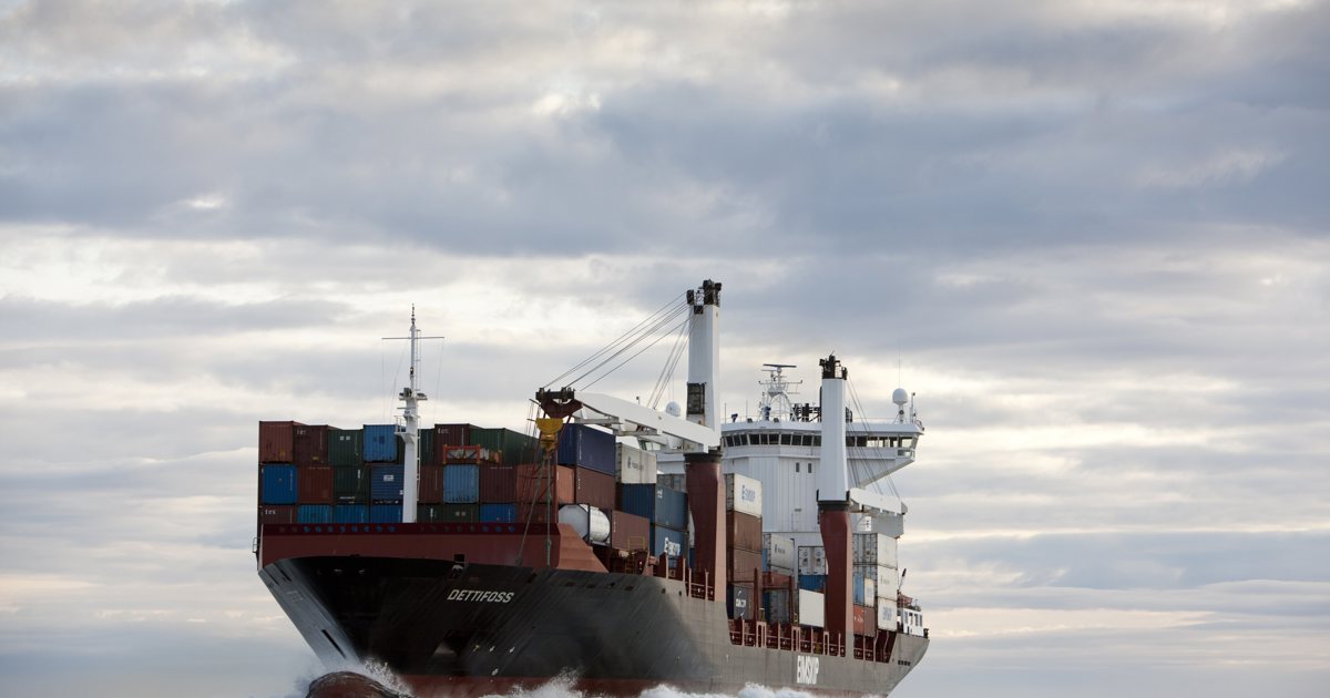 Allar siglinga-og dreifileiðir áfram opnar - Eimskip